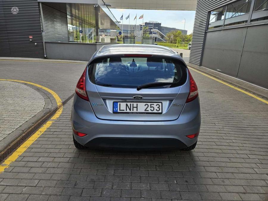 Blue Ford Fiesta 2011 in Vilnius, with an engine capacity of 1.56 L and mileage of 240 thousand km for 1550 €, photo 7 on AUTOMOTO.COM.LV