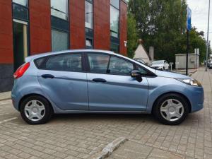 Blue Ford Fiesta 2011 in Vilnius, with an engine capacity of 1.56 L and mileage of 240 thousand km for 1590 €, photo 5 on AUTOMOTO.COM.LV