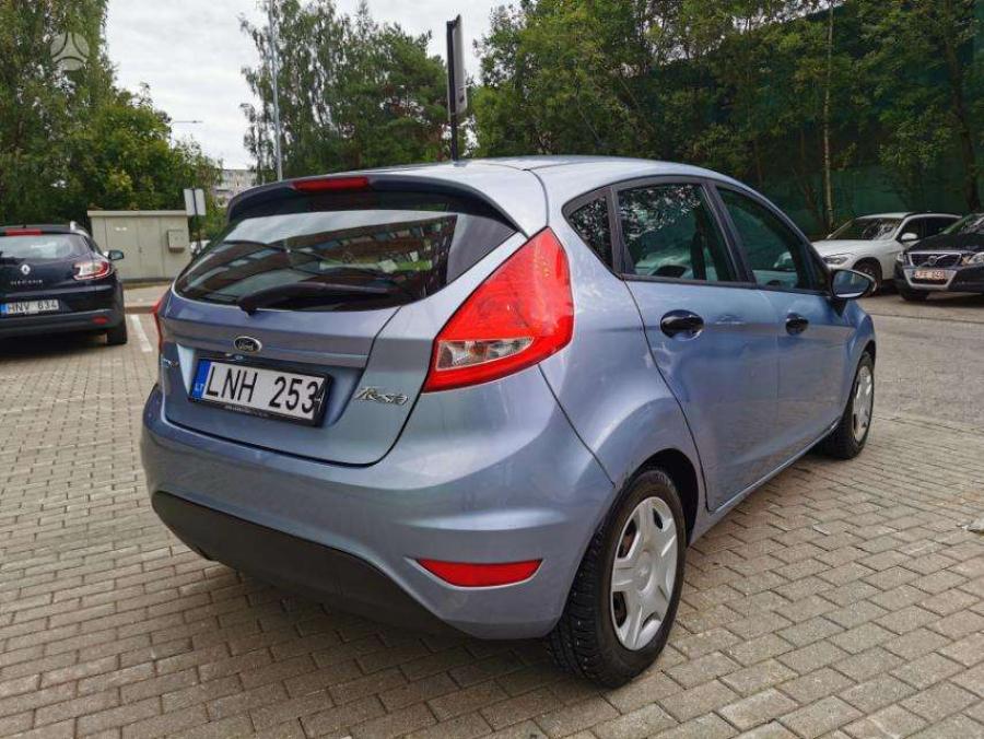 Blue Ford Fiesta 2011 in Vilnius, with an engine capacity of 1.56 L and mileage of 240 thousand km for 1590 €, photo 12 on AUTOMOTO.COM.LV