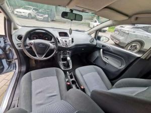 Blue Ford Fiesta 2011 in Vilnius, with an engine capacity of 1.56 L and mileage of 240 thousand km for 1590 €, photo 17 on AUTOMOTO.COM.LV
