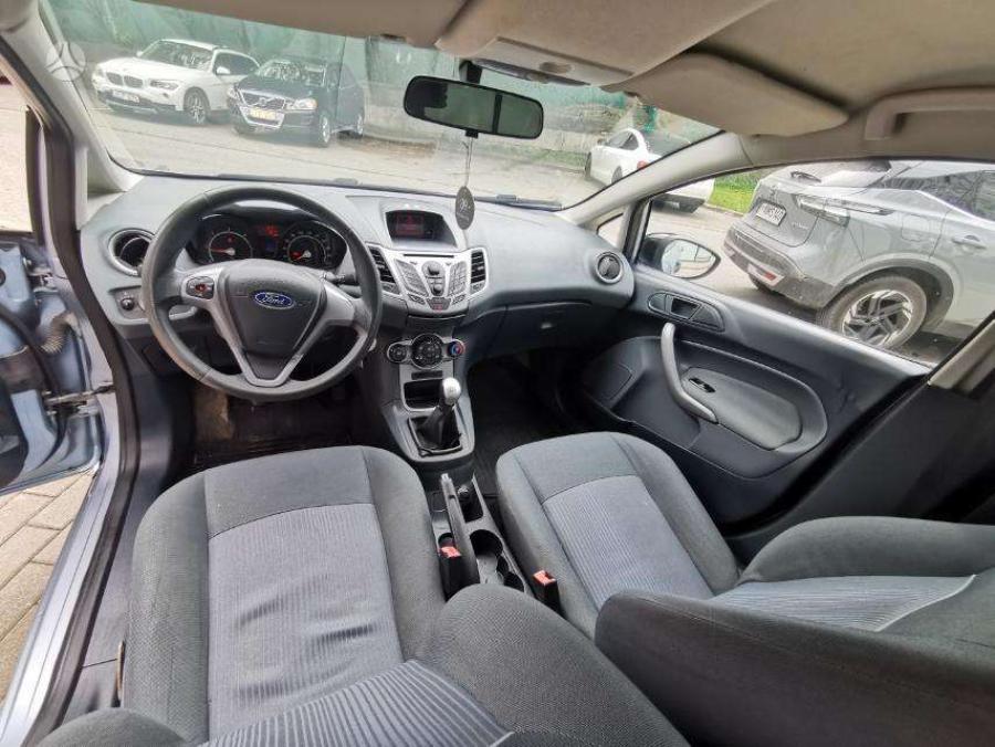 Blue Ford Fiesta 2011 in Vilnius, with an engine capacity of 1.56 L and mileage of 240 thousand km for 1590 €, photo 17 on AUTOMOTO.COM.LV