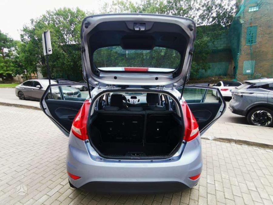 Blue Ford Fiesta 2011 in Vilnius, with an engine capacity of 1.56 L and mileage of 240 thousand km for 1590 €, photo 22 on AUTOMOTO.COM.LV