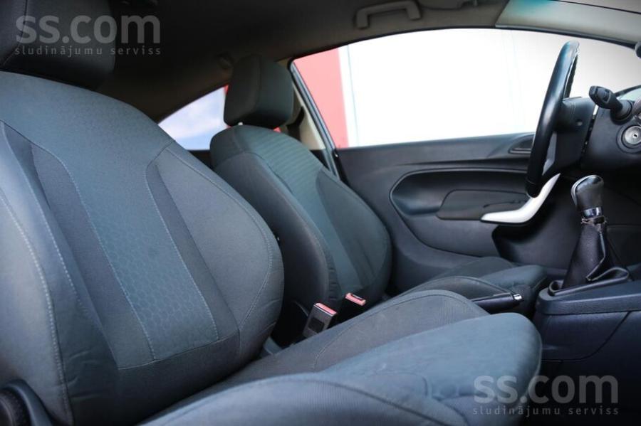 Blue Ford Fiesta 2012 in Riga, with an engine capacity of 1.60 L and mileage of 297 thousand km for 1895 €, photo 13 on AUTOMOTO.COM.LV