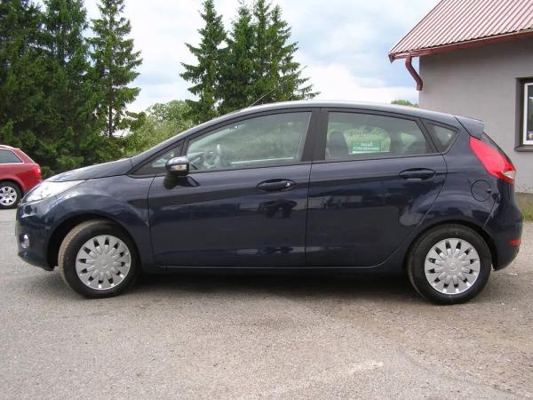 Blue Ford Fiesta 2012 in Sigulda, with an engine capacity of 1.60 L and mileage of 277 thousand km for 4650 €, photo 8 on AUTOMOTO.COM.LV