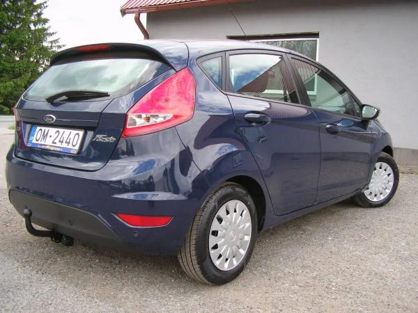 Blue Ford Fiesta 2012 in Sigulda, with an engine capacity of 1.60 L and mileage of 277 thousand km for 4650 €, photo 10 on AUTOMOTO.COM.LV