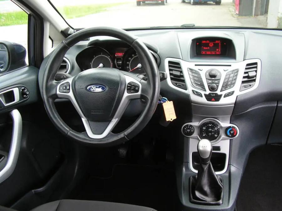 Zils Ford Fiesta 2012 Sigulda, ar dzinēja tilpumu 1.60 L un nobraukumu 277 tūkst. km par 4650 €, foto 15 vietnē AUTOMOTO.COM.LV