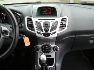 Zils Ford Fiesta 2012 Sigulda, ar dzinēja tilpumu 1.60 L un nobraukumu 277 tūkst. km par 4650 €, foto 16 vietnē AUTOMOTO.COM.LV