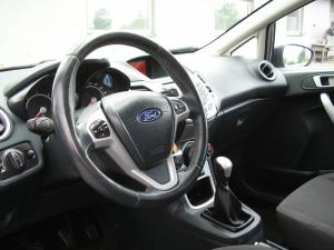 Zils Ford Fiesta 2012 Sigulda, ar dzinēja tilpumu 1.60 L un nobraukumu 277 tūkst. km par 4650 €, foto 18 vietnē AUTOMOTO.COM.LV