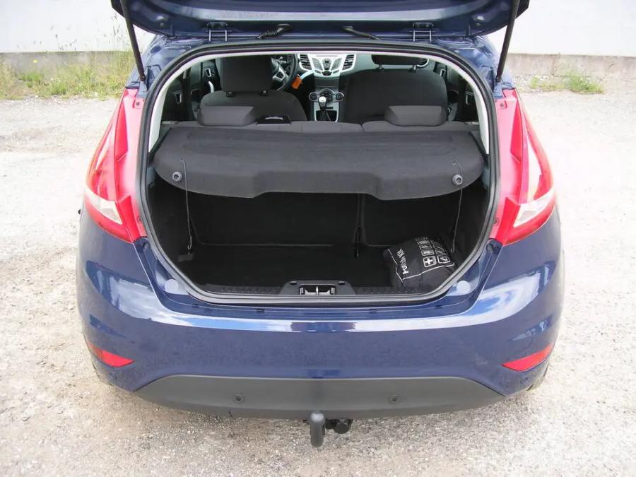 Zils Ford Fiesta 2012 Sigulda, ar dzinēja tilpumu 1.60 L un nobraukumu 277 tūkst. km par 4650 €, foto 23 vietnē AUTOMOTO.COM.LV