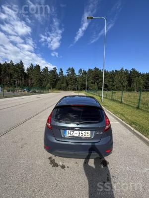 Blue Ford Fiesta 2012 in Riga, with an engine capacity of 1.20 L and mileage of 209 thousand km for 2500 €, photo 6 on AUTOMOTO.COM.LV