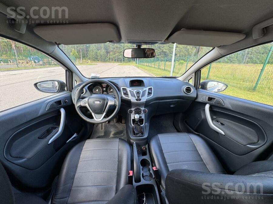 Blue Ford Fiesta 2012 in Riga, with an engine capacity of 1.20 L and mileage of 209 thousand km for 2500 €, photo 14 on AUTOMOTO.COM.LV