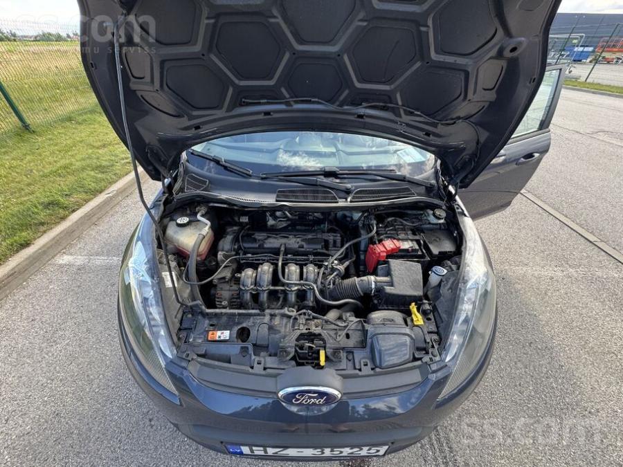 Blue Ford Fiesta 2012 in Riga, with an engine capacity of 1.20 L and mileage of 209 thousand km for 2500 €, photo 17 on AUTOMOTO.COM.LV