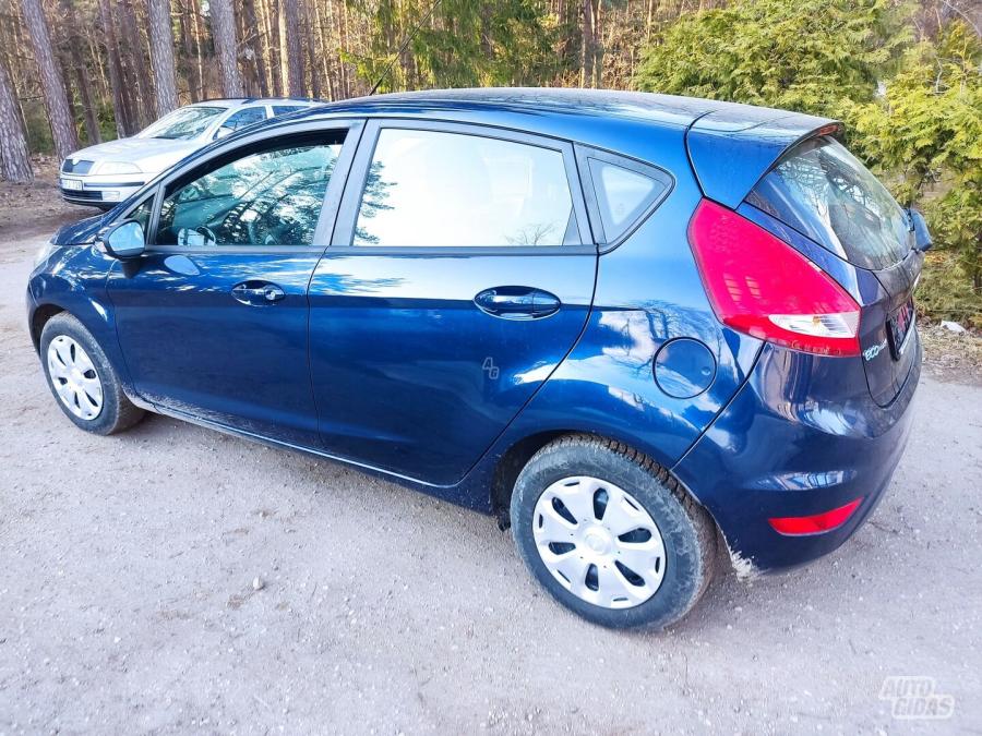 Zils Ford Fiesta 2012 Utena, ar dzinēja tilpumu 1.60 L un nobraukumu 262 tūkst. km par 2750 €, foto 3 vietnē AUTOMOTO.COM.LV