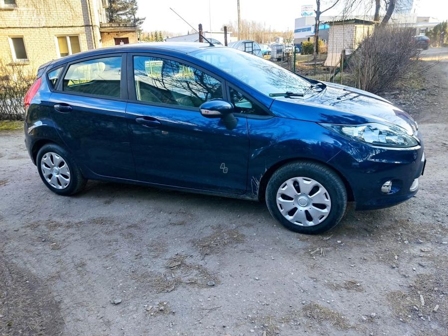 Zils Ford Fiesta 2012 Utena, ar dzinēja tilpumu 1.60 L un nobraukumu 262 tūkst. km par 2750 €, foto 24 vietnē AUTOMOTO.COM.LV