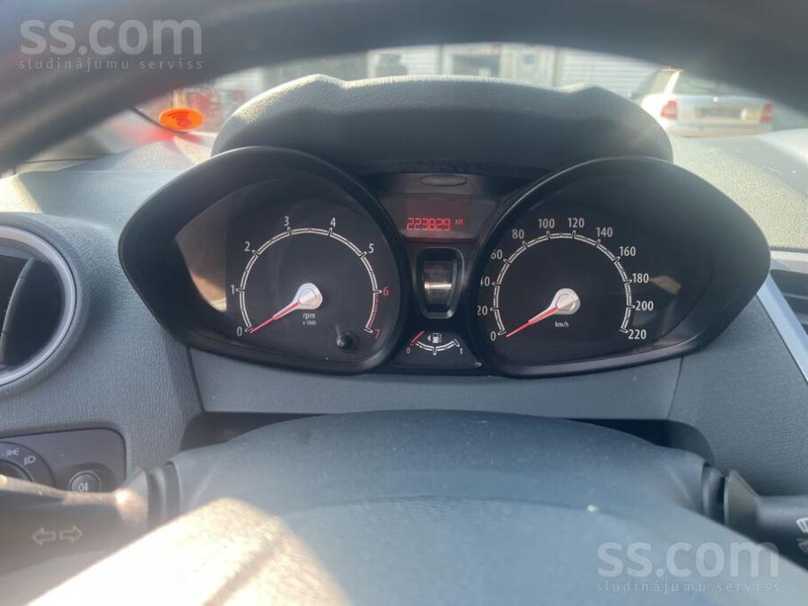 Zils Ford Fiesta 2012 Rīga, ar dzinēja tilpumu 1.30 L un nobraukumu 0 tūkst. km par 1490 €, foto 17 vietnē AUTOMOTO.COM.LV