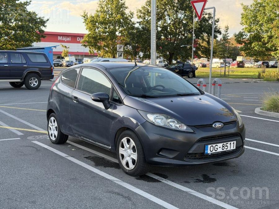 Zils Ford Fiesta 2012 Rīga, ar dzinēja tilpumu 1.20 L un nobraukumu 200 tūkst. km par 1450 €, foto 4 vietnē AUTOMOTO.COM.LV