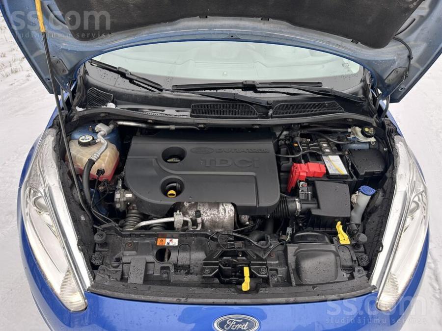 Blue Ford Fiesta 2013 in Preili, with an engine capacity of 1.60 L and mileage of 270 thousand km for 4150 €, photo 8 on AUTOMOTO.COM.LV
