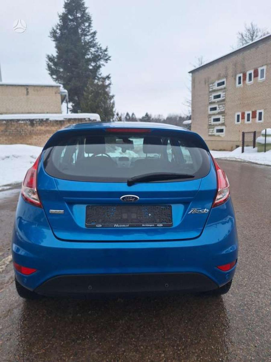 Blue Ford Fiesta 2013 in Utena, with an engine capacity of 1.00 L and mileage of 96 thousand km for 4500 €, photo 5 on AUTOMOTO.COM.LV