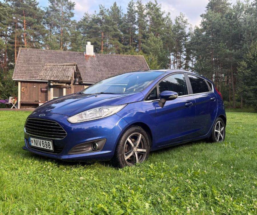 Blue Ford Fiesta 2013 in Vilnius, with an engine capacity of 1.56 L and mileage of 183 thousand km for 3200 €, photo 1 on AUTOMOTO.COM.LV