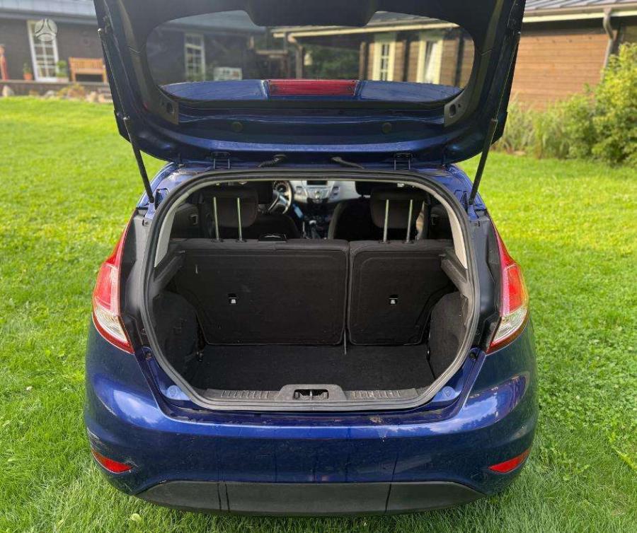Blue Ford Fiesta 2013 in Vilnius, with an engine capacity of 1.56 L and mileage of 183 thousand km for 3200 €, photo 6 on AUTOMOTO.COM.LV