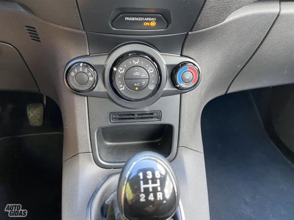 Zils Ford Fiesta 2013 Šveicarija, ar dzinēja tilpumu 1.20 L un nobraukumu 180 tūkst. km par 2700 €, foto 11 vietnē AUTOMOTO.COM.LV