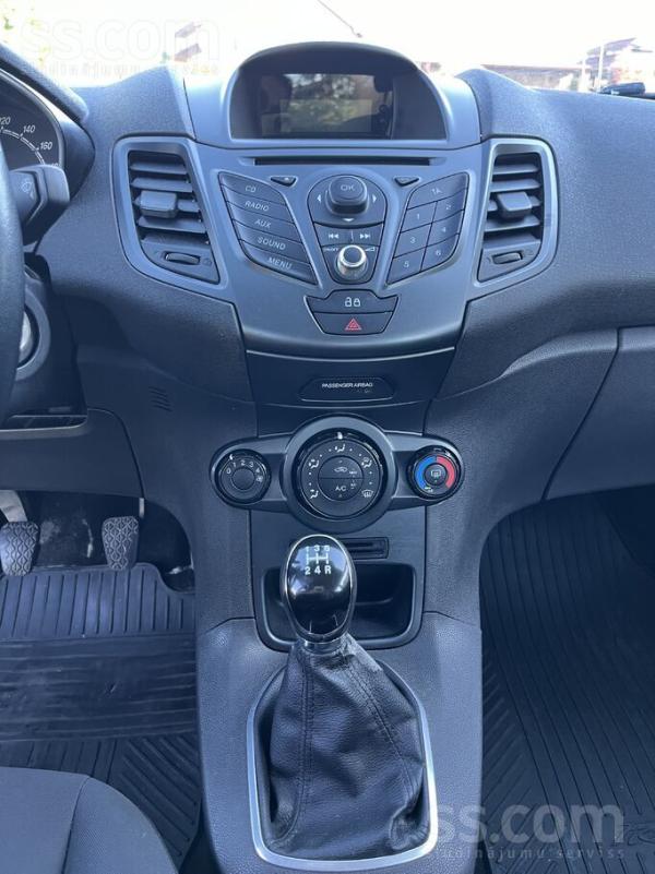 Zils Ford Fiesta 2014 Rīga, ar dzinēja tilpumu 1.20 L un nobraukumu 270 tūkst. km par 3100 €, foto 7 vietnē AUTOMOTO.COM.LV