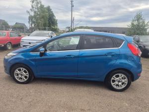 Blue Ford Fiesta 2014 in Raseiniai, with an engine capacity of 1.56 L and mileage of 184 thousand km for 3450 €, photo 9 on AUTOMOTO.COM.LV
