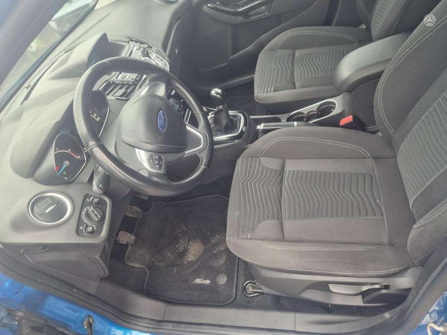 Blue Ford Fiesta 2014 in Raseiniai, with an engine capacity of 1.56 L and mileage of 184 thousand km for 3450 €, photo 11 on AUTOMOTO.COM.LV