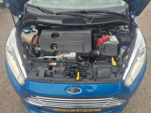 Blue Ford Fiesta 2014 in Raseiniai, with an engine capacity of 1.56 L and mileage of 184 thousand km for 3450 €, photo 17 on AUTOMOTO.COM.LV