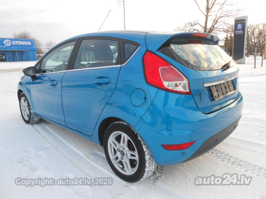 Zils Ford Fiesta 2015 Viljandi, ar dzinēja tilpumu 1.60 L un nobraukumu 157 tūkst. km par 5990 €, foto 4 vietnē AUTOMOTO.COM.LV