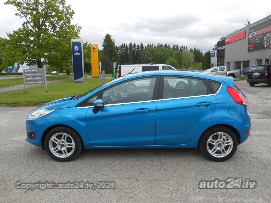 Zils Ford Fiesta 2015 Viljandi, ar dzinēja tilpumu 1.60 L un nobraukumu 157 tūkst. km par 5990 €, foto 19 vietnē AUTOMOTO.COM.LV