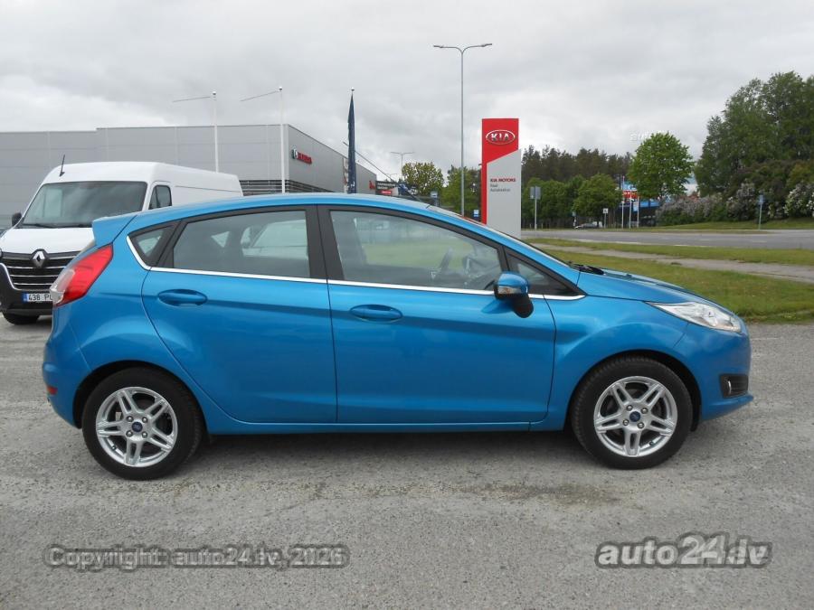 Zils Ford Fiesta 2015 Viljandi, ar dzinēja tilpumu 1.60 L un nobraukumu 157 tūkst. km par 5990 €, foto 21 vietnē AUTOMOTO.COM.LV