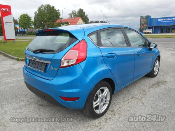 Zils Ford Fiesta 2015 Viljandi, ar dzinēja tilpumu 1.60 L un nobraukumu 157 tūkst. km par 5990 €, foto 2 vietnē AUTOMOTO.COM.LV