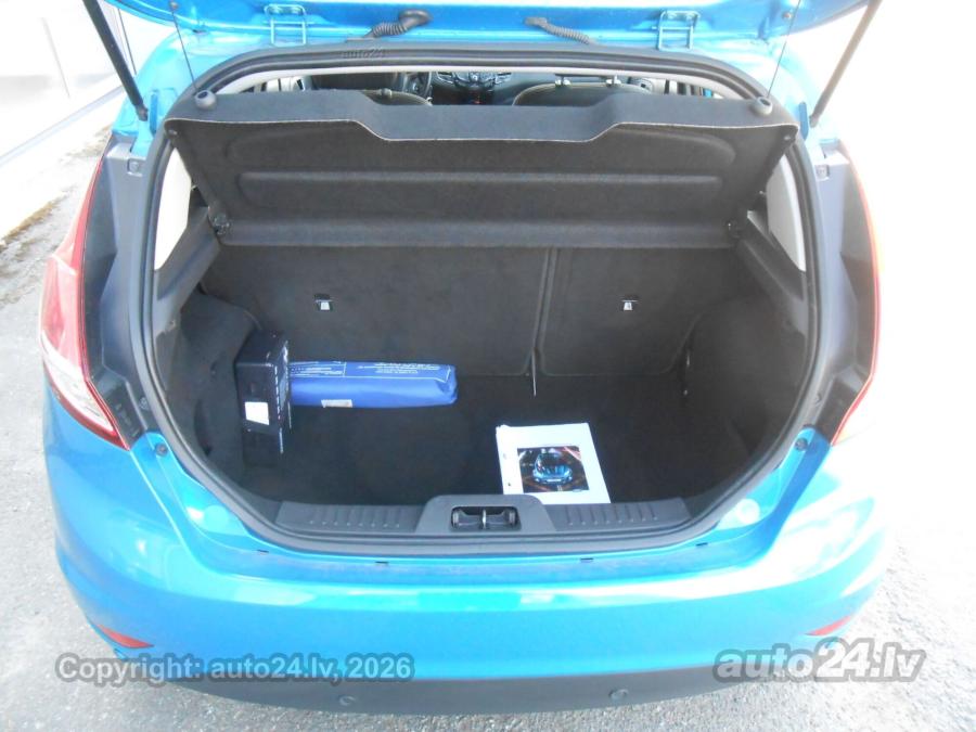 Blue Ford Fiesta 2015 in Viljandi, with an engine capacity of 1.60 L and mileage of 157 thousand km for 5990 €, photo 16 on AUTOMOTO.COM.LV