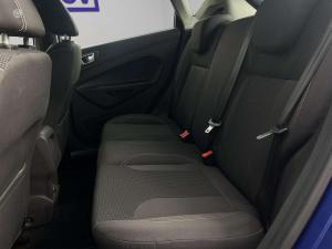 Blue Ford Fiesta 2015 in Vilnius, with an engine capacity of 1.50 L and mileage of 209 thousand km for 4999 €, photo 12 on AUTOMOTO.COM.LV