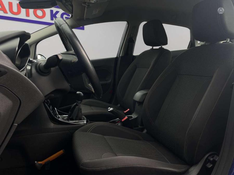 Zils Ford Fiesta 2015 Viļņa, ar dzinēja tilpumu 1.50 L un nobraukumu 209 tūkst. km par 4999 €, foto 15 vietnē AUTOMOTO.COM.LV