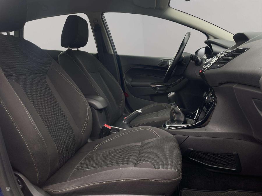 Zils Ford Fiesta 2015 Viļņa, ar dzinēja tilpumu 1.50 L un nobraukumu 209 tūkst. km par 4999 €, foto 9 vietnē AUTOMOTO.COM.LV