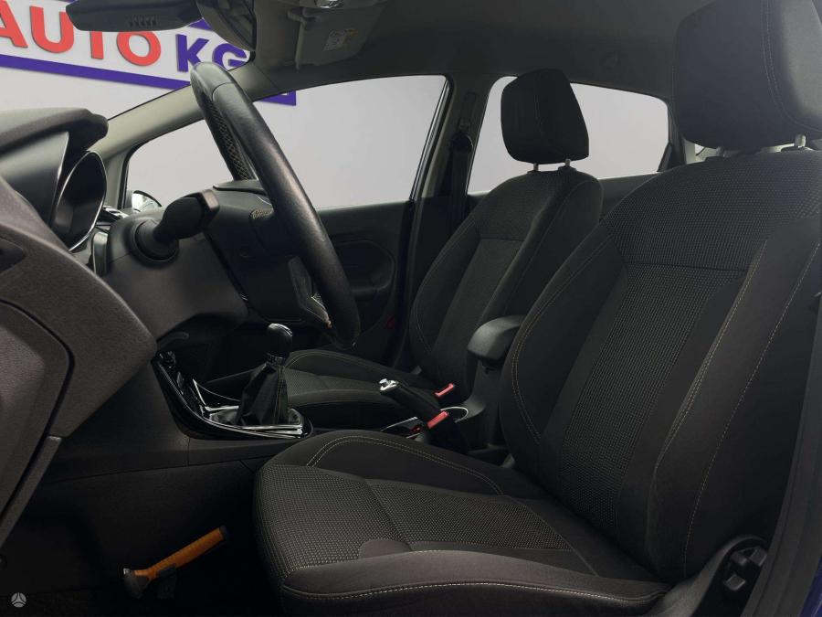 Zils Ford Fiesta 2015 Viļņa, ar dzinēja tilpumu 1.50 L un nobraukumu 209 tūkst. km par 4999 €, foto 15 vietnē AUTOMOTO.COM.LV