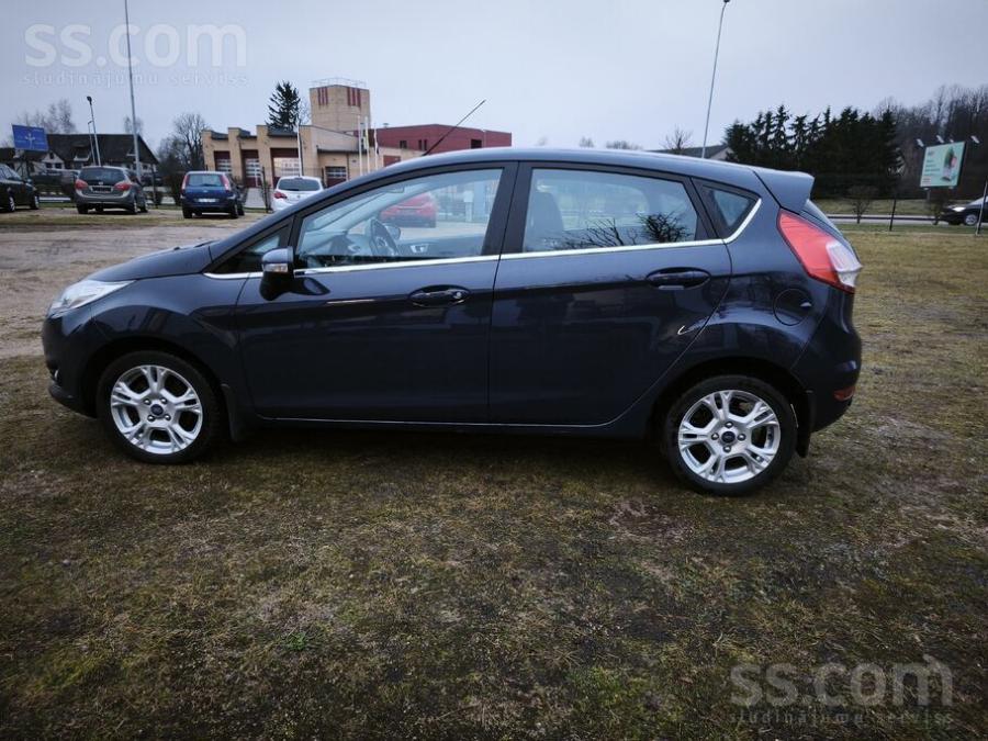 Zils Ford Fiesta 2016 Kuldīga, ar dzinēja tilpumu 1.50 L un nobraukumu 189 tūkst. km par 6850 €, foto 13 vietnē AUTOMOTO.COM.LV