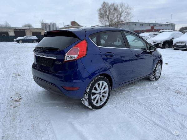 Blue Ford Fiesta 2016 in Siauliai, with an engine capacity of 1.00 L and mileage of 153 thousand km for 3900 €, photo 4 on AUTOMOTO.COM.LV