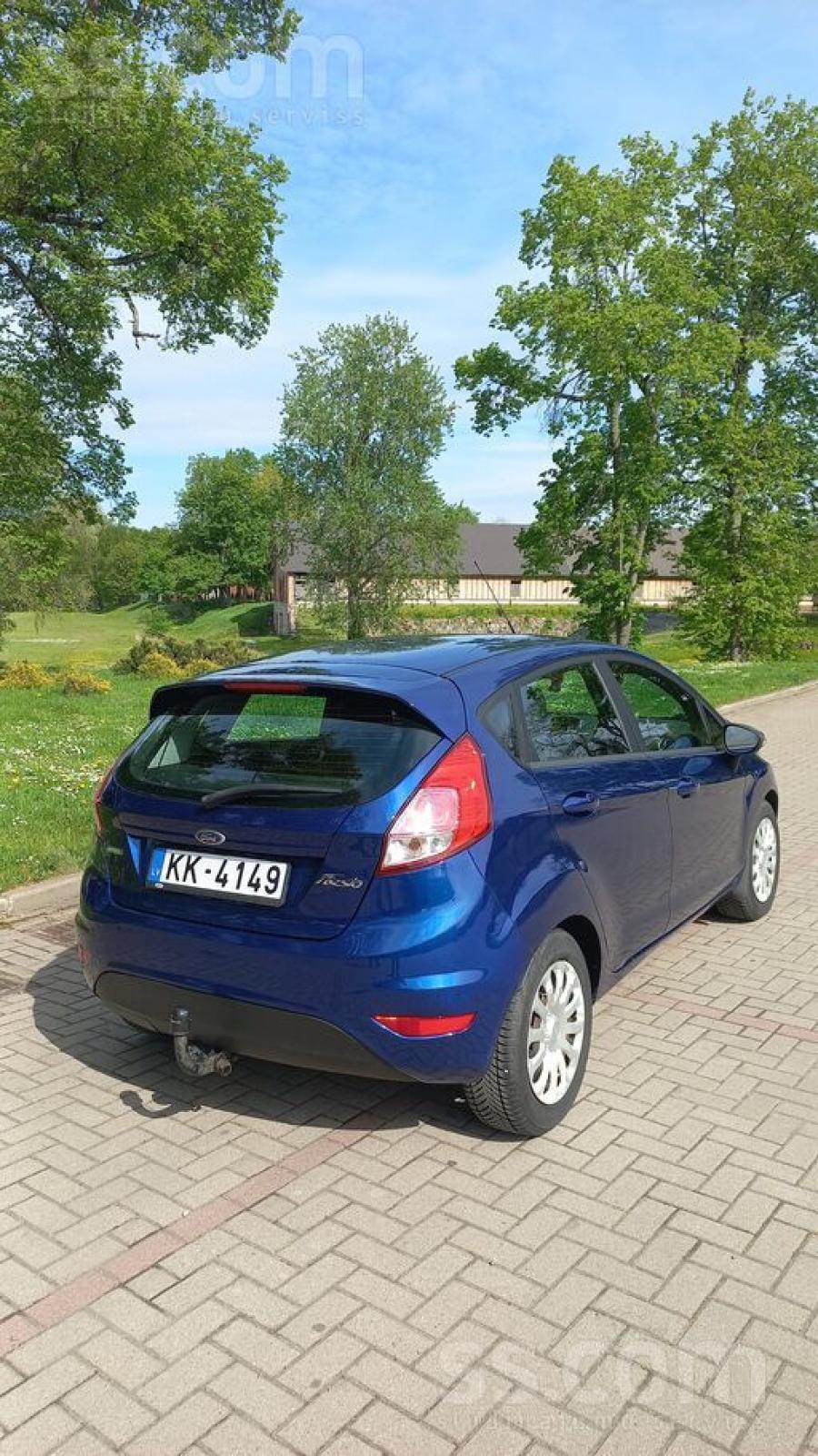 Zils Ford Fiesta 2016 Valmiera, ar dzinēja tilpumu 1.00 L un nobraukumu 101 tūkst. km par 5800 €, foto 3 vietnē AUTOMOTO.COM.LV