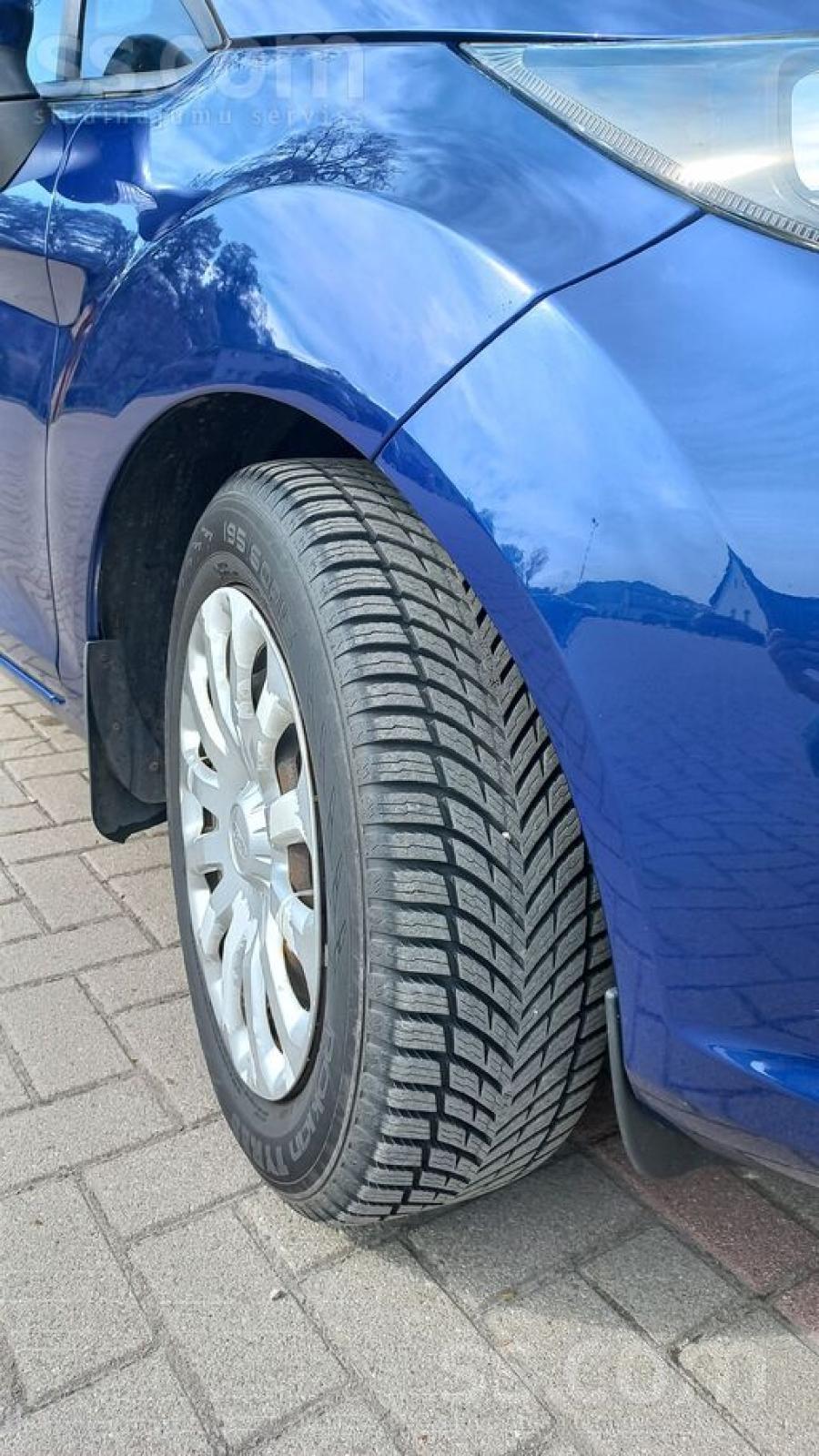 Zils Ford Fiesta 2016 Valmiera, ar dzinēja tilpumu 1.00 L un nobraukumu 101 tūkst. km par 5800 €, foto 8 vietnē AUTOMOTO.COM.LV