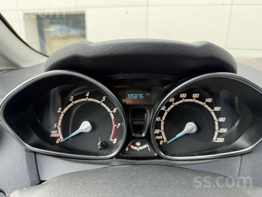 Zils Ford Fiesta 2016 Rīga, ar dzinēja tilpumu 1.00 L un nobraukumu 0 tūkst. km par 2990 €, foto 8 vietnē AUTOMOTO.COM.LV