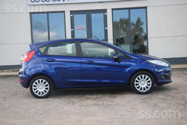 Ford Fiesta 2017 in Tukums on AUTOMOTO.COM.LV Blue Ford Fiesta 2017 in Tukums, with an engine capacity of 1.00 L and mileage of 211 thousand km for 4856 €, photo 8 on AUTOMOTO.COM.LV