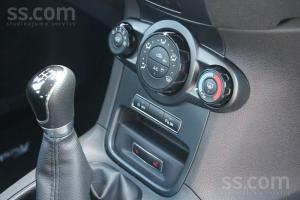 Blue Ford Fiesta 2017 in Tukums, with an engine capacity of 1.00 L and mileage of 211 thousand km for 4856 €, photo 16 on AUTOMOTO.COM.LV