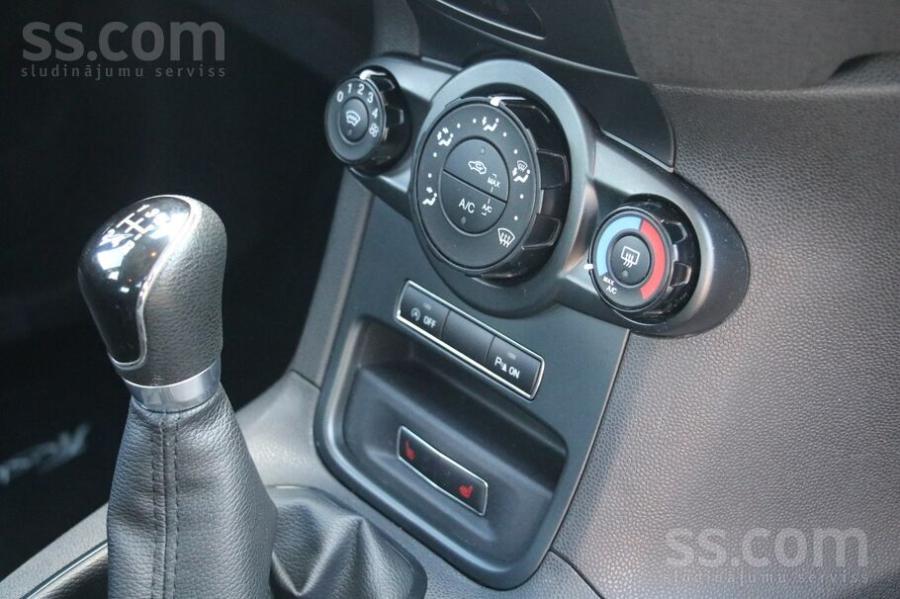Blue Ford Fiesta 2017 in Tukums, with an engine capacity of 1.00 L and mileage of 211 thousand km for 4856 €, photo 16 on AUTOMOTO.COM.LV