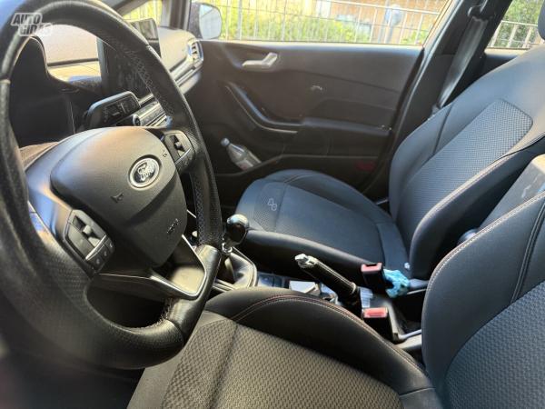 Blue Ford Fiesta 2018 in Utena, with an engine capacity of 1.50 L and mileage of 228 thousand km for 5650 €, photo 6 on AUTOMOTO.COM.LV