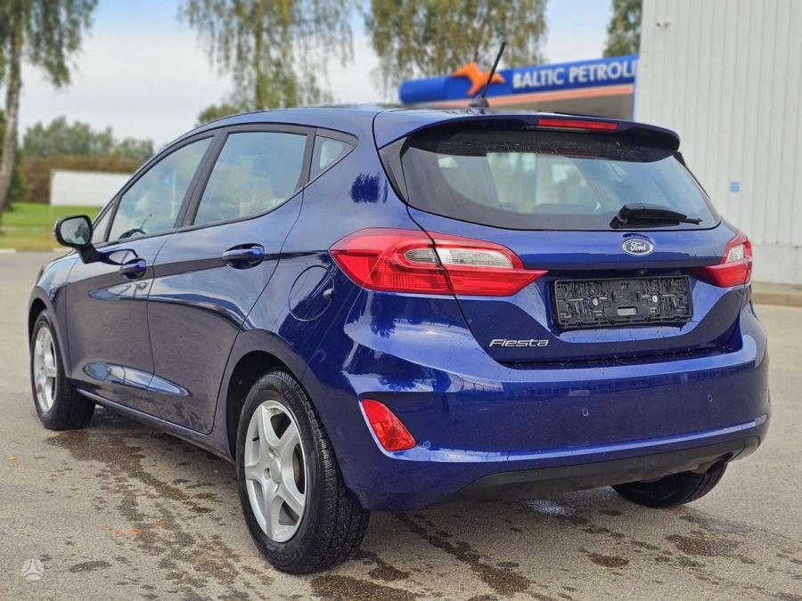 Blue Ford Fiesta 2018 in Rokiskis, with an engine capacity of 1.08 L and mileage of 135 thousand km for 4750 €, photo 16 on AUTOMOTO.COM.LV