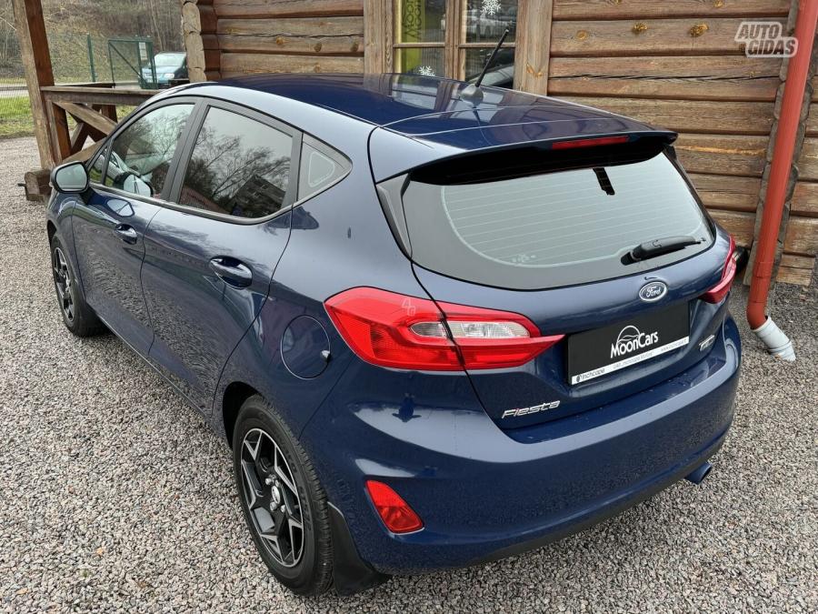 Blue Ford Fiesta 2019 in Vilnius, with an engine capacity of 1.10 L and mileage of 134 thousand km for 6300 €, photo 6 on AUTOMOTO.COM.LV