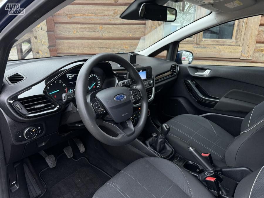 Blue Ford Fiesta 2019 in Vilnius, with an engine capacity of 1.10 L and mileage of 134 thousand km for 6300 €, photo 9 on AUTOMOTO.COM.LV